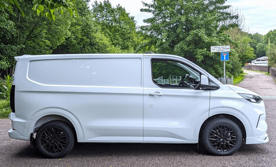 Ford Transit Custom Über – Absolute Vans